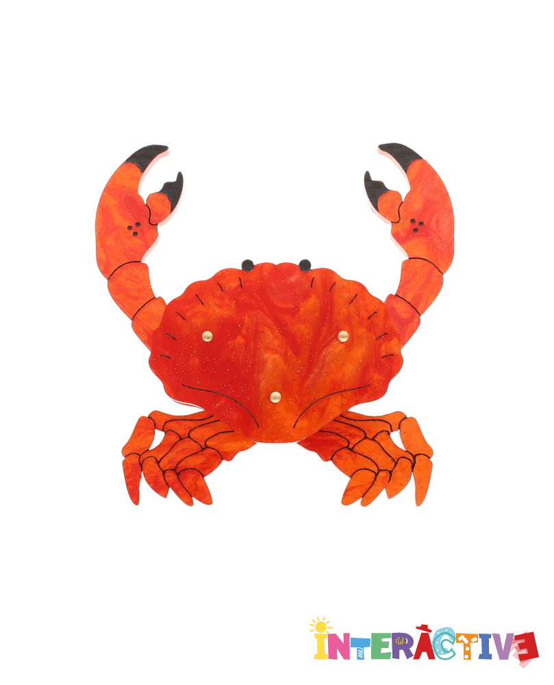 Crab Scuttling Away -Interactive- Brooch – La Vidriola