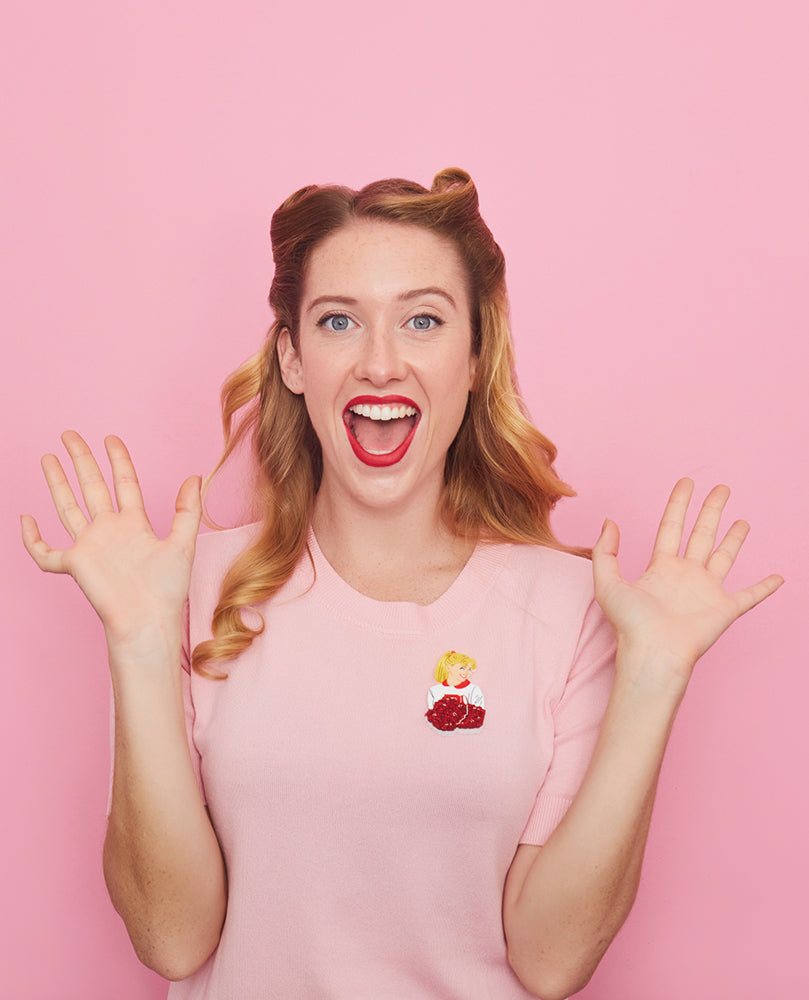 Sandy Cheerleader Brooch – La Vidriola