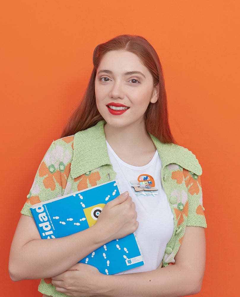 Space Cat Nap Brooch – La Vidriola